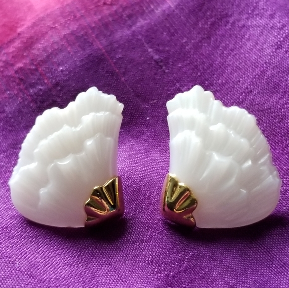 Vintage | Jewelry | Vintage Angel Wing Earrings White Gold Tone Pierced ...